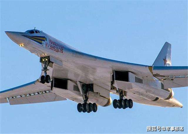 美国“B52轰炸机”与俄罗斯“图160”相比，有可比性吗？_战略