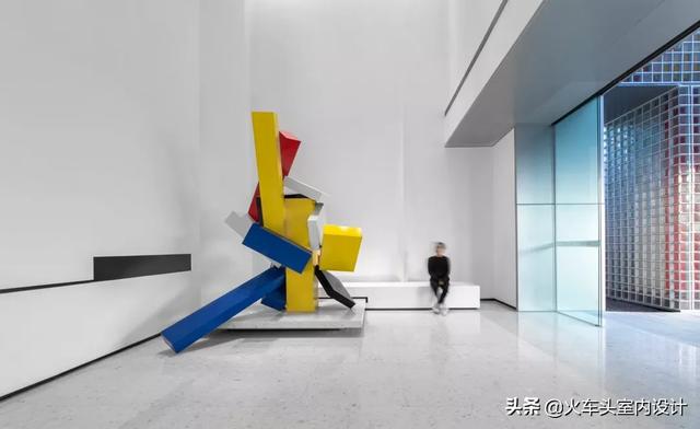 首发｜致敬.蒙德里安，极简设计的纯粹灵魂_空间