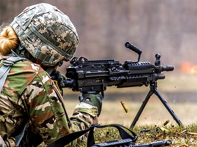 军事丨美军发现M249使用久了，存在一些严重的问题-搜狐大视野-搜狐新闻