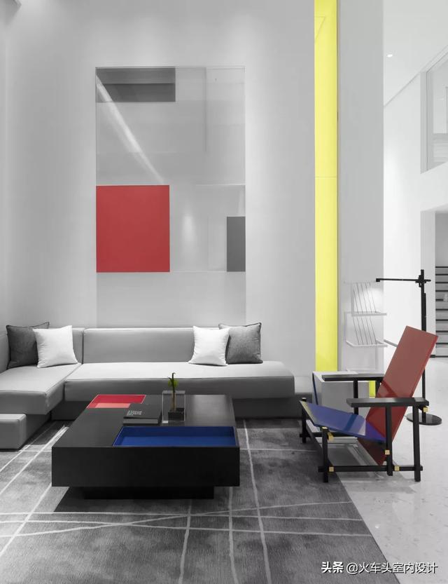 首发｜致敬.蒙德里安，极简设计的纯粹灵魂_空间