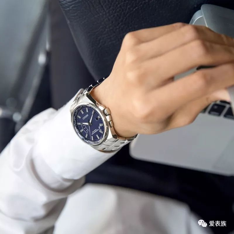 入手CITIZEN光动能CB0160-51L_搜狐汽车_搜狐网