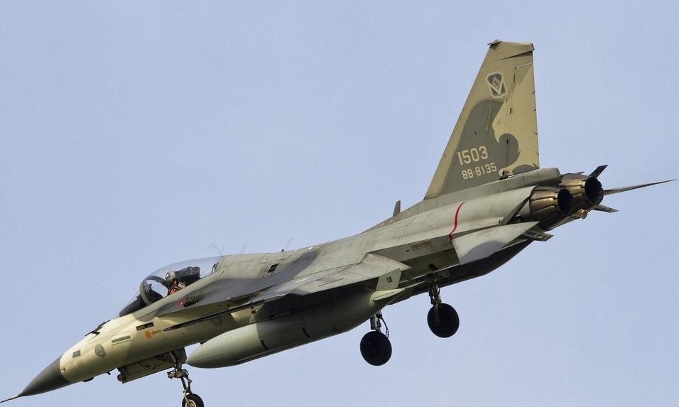 IDF“经国”号战斗机：一共生产了130架，性能不足-搜狐大视野-搜狐新闻