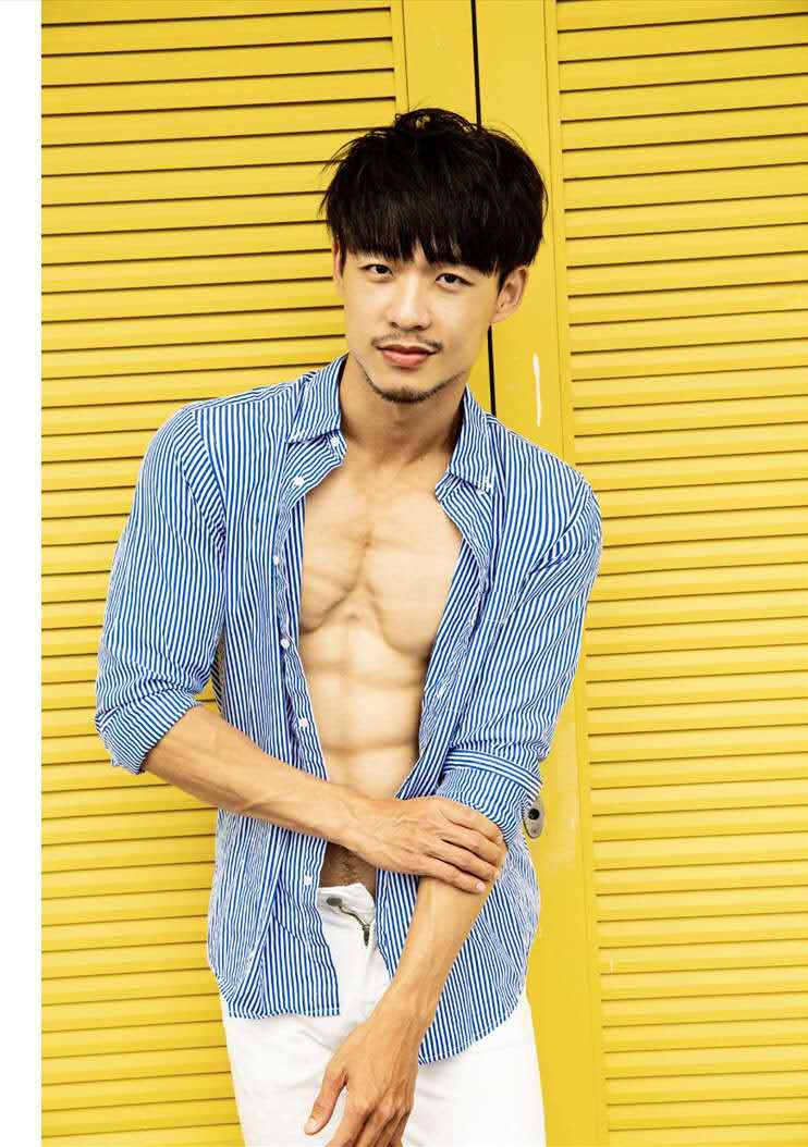 台湾治愈清秀肌肉游泳教练初恋男友Yilianboy写真-搜狐大视野-搜狐新闻