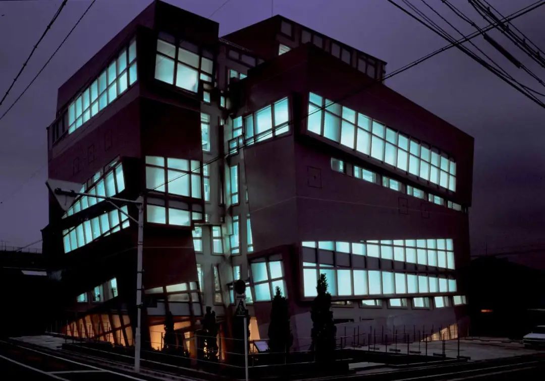 那些与往届普利兹克“无缘”的人气建筑大师 | Peter Eisenman_设计