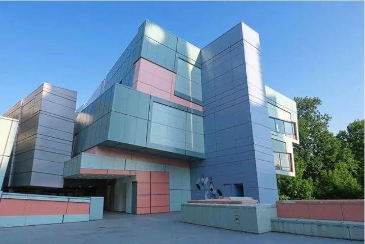 那些与往届普利兹克“无缘”的人气建筑大师 | Peter Eisenman_设计