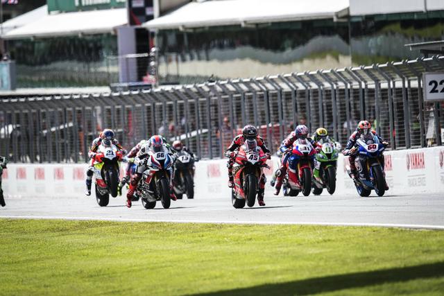 WSBK 2020 澳大利亚站：WSB 级别第二节赛事剪影-搜狐大视野-搜狐新闻