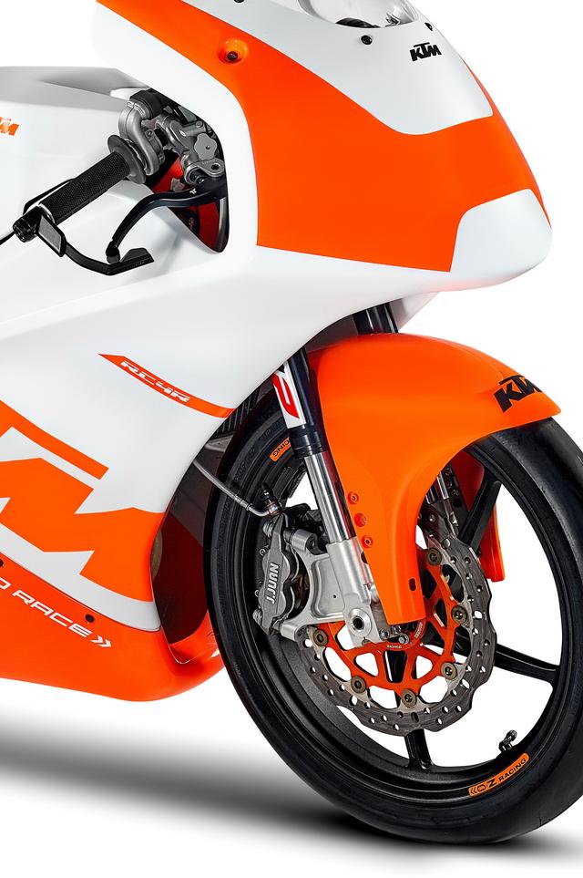 特写：KTM RC4R 入门级公路赛车_搜狐汽车_搜狐网