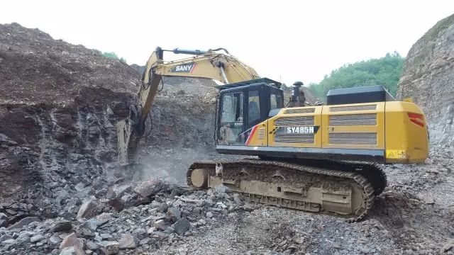 从业十七年挖机老板的真心话，SY485到底强在哪里_搜狐汽车_搜狐网
