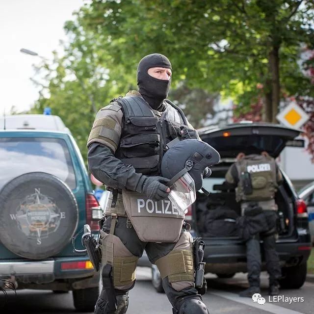 德国执法单位强力部门的选择——Mehler vario system_防弹