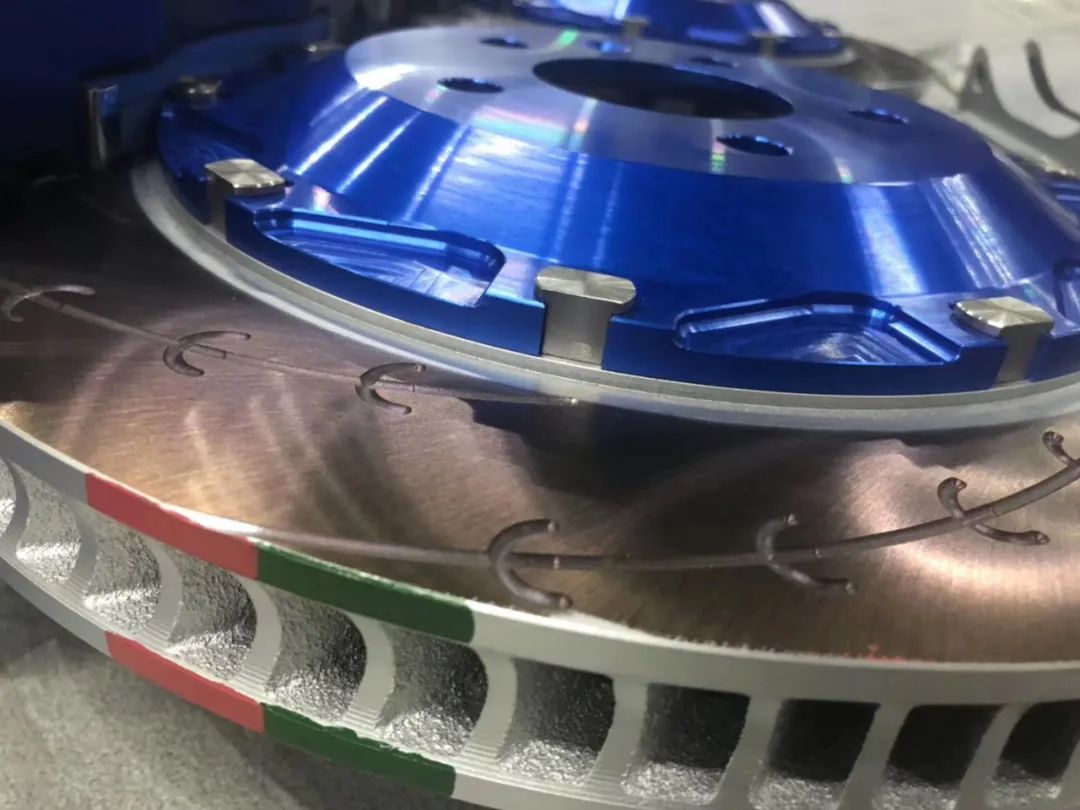 奥迪 A6 安装ENDLESS 前六活塞EC670套装_搜狐汽车_搜狐网