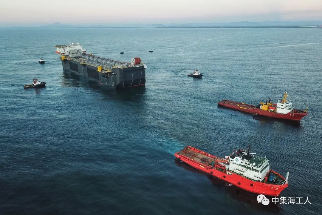 中集来福士建造的巴油P71 FPSO船体顺利抵达巴西_石油