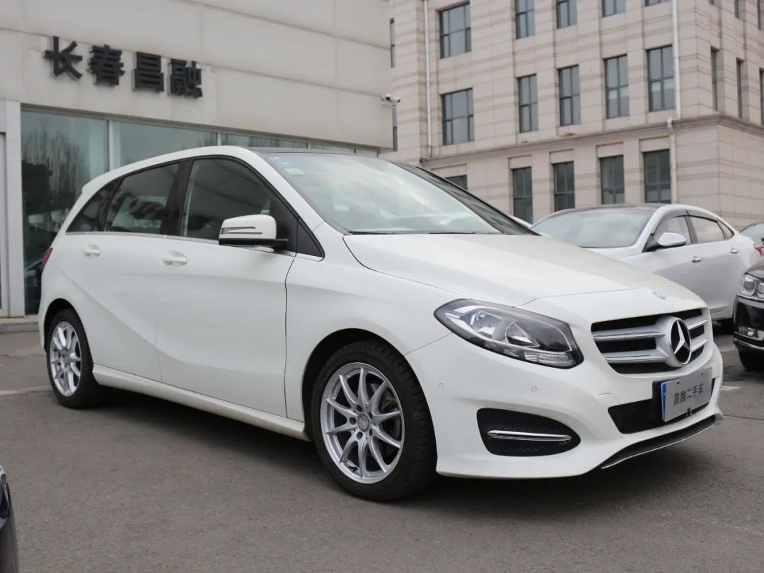 二胎必备家用车—奔驰B200_搜狐汽车_搜狐网