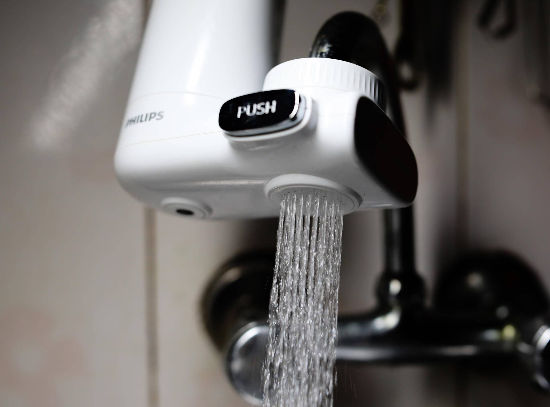 只需百元就能放心喝？飞利浦AWP3600净水器使用体验_搜狐汽车_搜狐网