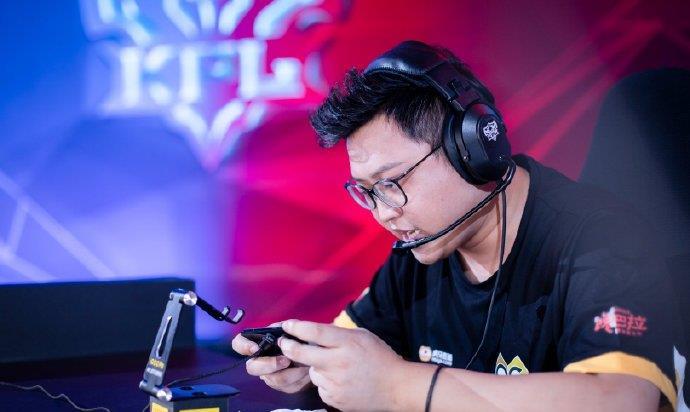 QGhappy最大问题在于没指挥，转会期AG以买代BAN买下最初太伤QG了_hero