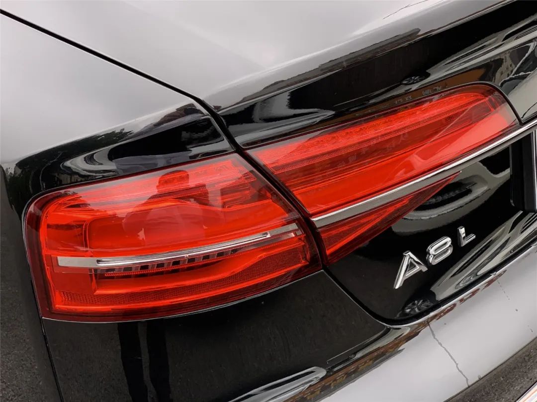 【推荐车型】奥迪A8L：野心从未停止，总有一些目光,比这个时代看得更远！_搜狐汽车_搜狐网