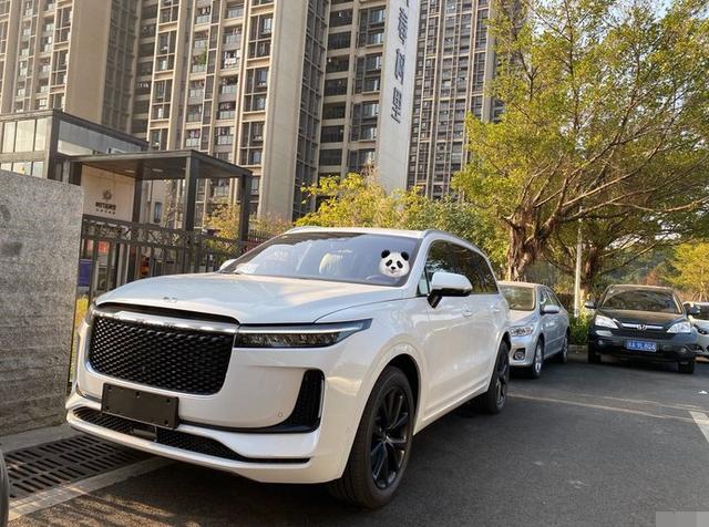 34万买到理想ONE，尾灯酷似卡宴，加油时很多人以为它是“力帆”_搜狐汽车_搜狐网