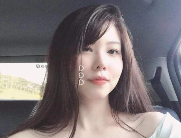 Mayumin直播时学中文，大喊老公，直播间变大型抢老婆现场_网友