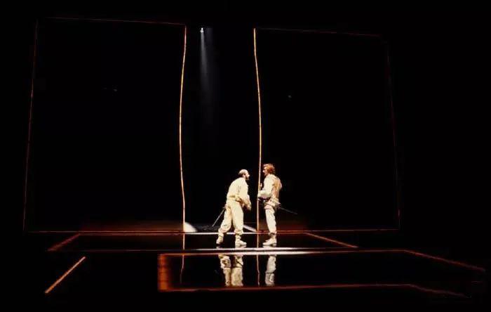 舞美泰斗Ralph Koltai：无界限的立体主义示范_科尔泰
