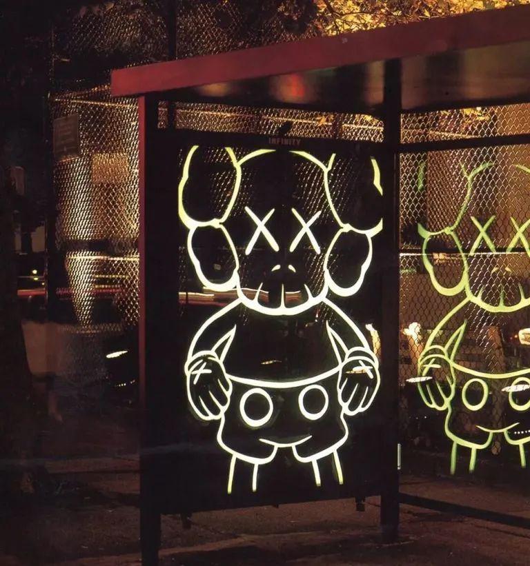 KAWS这次真的“上天”了！_艺术