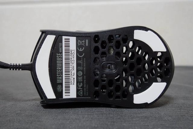 纯粹的轻量化设计，酷冷至尊MM710天狼星鼠标_搜狐汽车_搜狐网