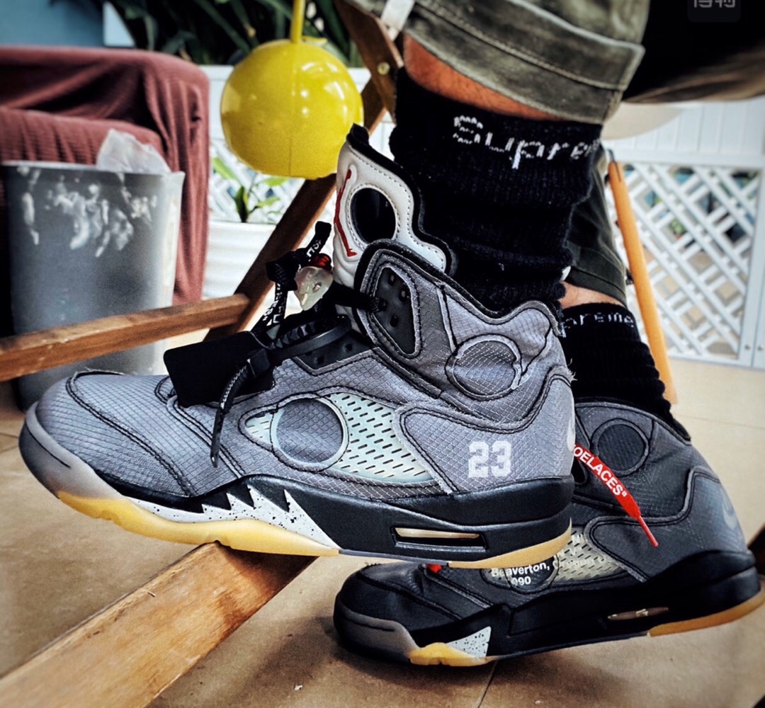 AJ5 Black Muslin Fire Red 黑蝉翼 Off White x Air Jordan 5 Retro SP 测评_搜狐汽车_搜狐网
