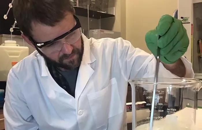 怎样吹出大的肥皂泡？这是有讲究的-搜狐大视野-搜狐新闻