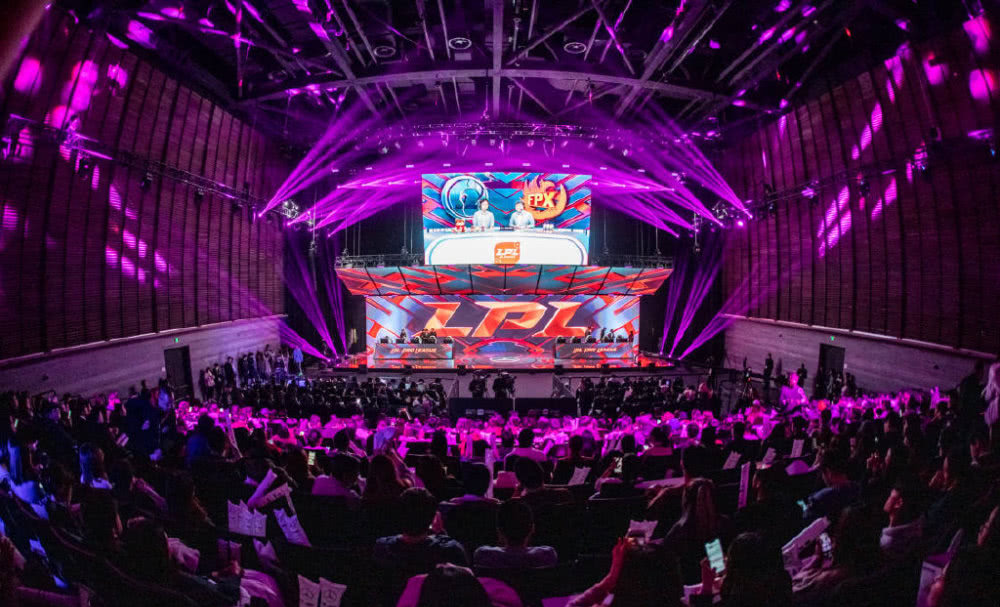 分析LPL“乌合之众”5大特点 它们成为LPL舆论深渊的推手_群体