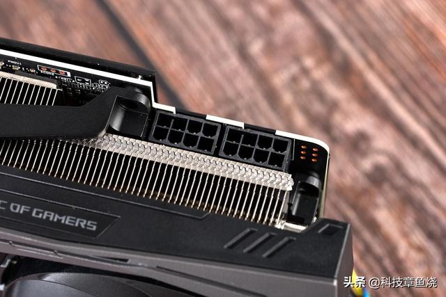 ROG 2070S A8G开箱体验：240Hz的电竞屏对它来说都不是问题_游戏