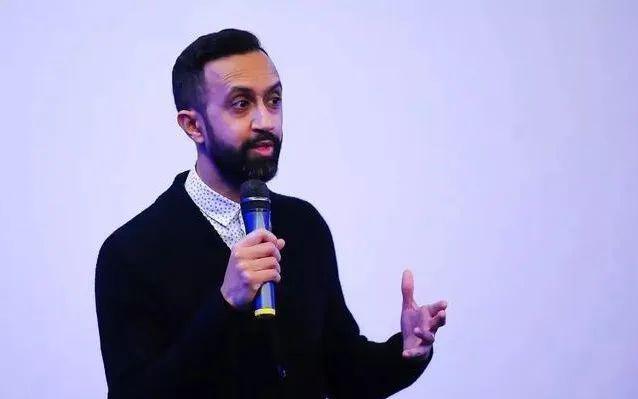 TED | Who am I? Think again_than