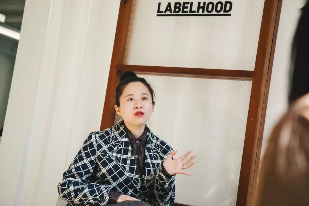 专访LABELHOOD联合创始人：探寻中国首个“云上时装秀”对行业发出的信号-搜狐大视野-搜狐新闻