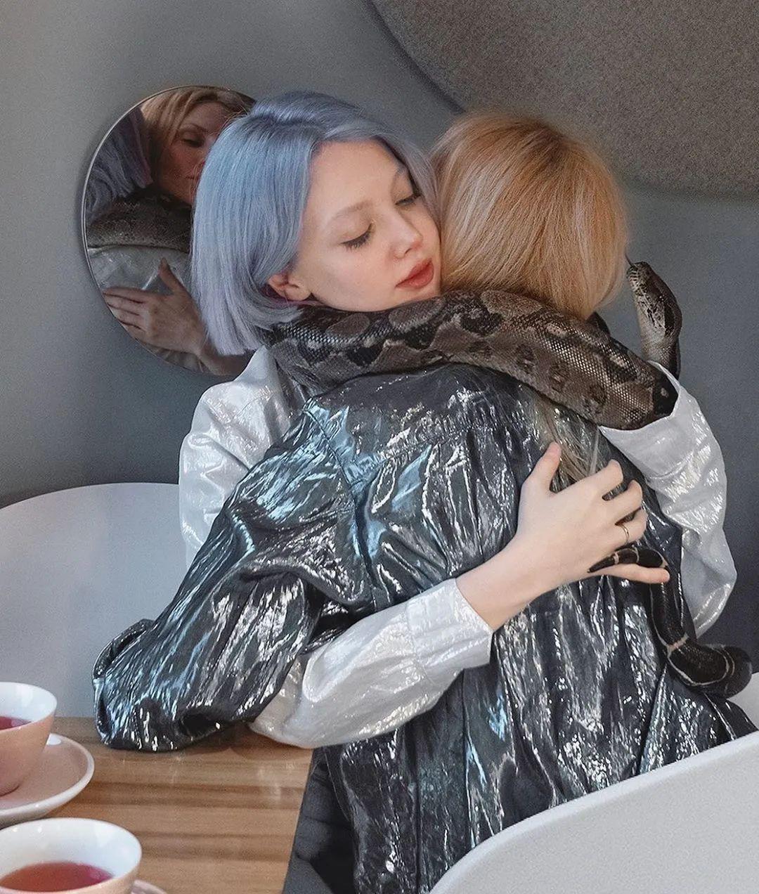 在“姣好的身体”上创作太大胆！？Ellen Sheidlin创造意想不到的艺术空间_幻想世界