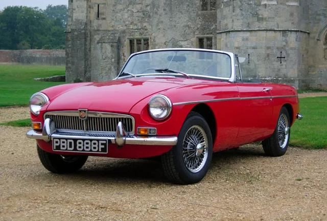 当年的MG是这样的！不止流行于欧洲的MGB跑车_搜狐汽车_搜狐网