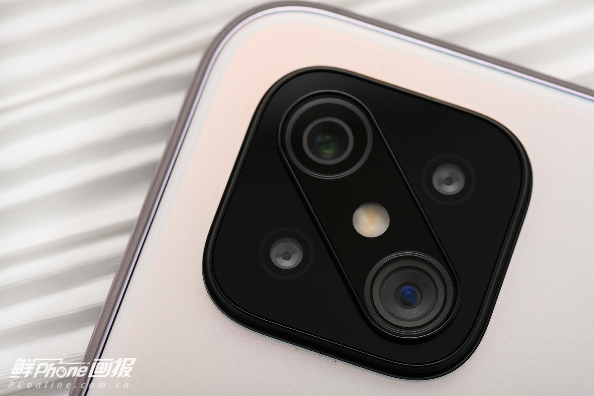 OPPO A92s图赏：轻薄有型，纵深美学下的夺目机身-搜狐大视野-搜狐新闻