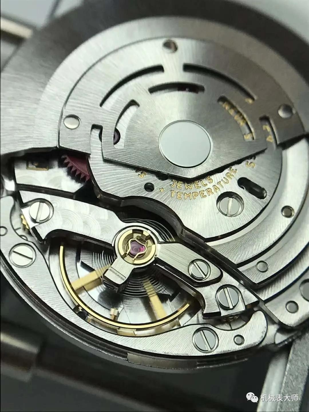 机械表大师：劳力士镇店之宝CAL.3135机芯如何区分真假？_夹板