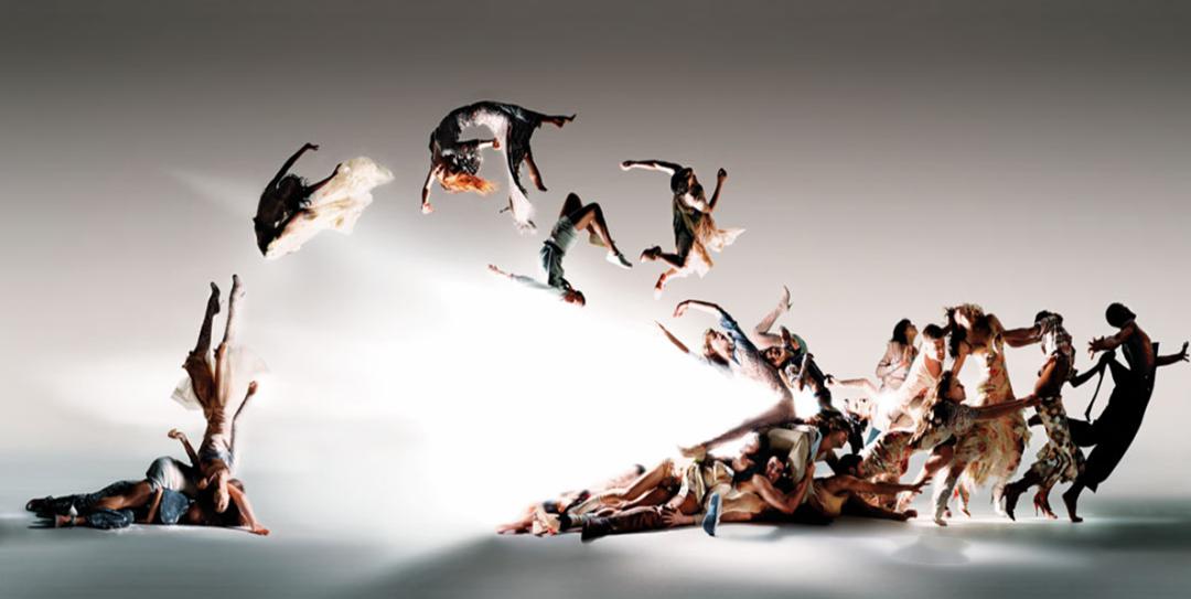 摄影师 Nick Knight开创的SHOWstudio，仍然是前卫影像单位的代表_时尚