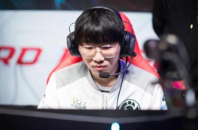 Karsa有什么魅力？宁王称赞他，Kanavi对他印象也最深_卡萨