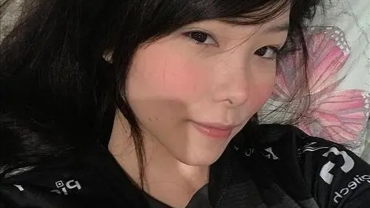 又整活了！日本女辅助Mayumi推特再晒“身材曲线图”，双人床却成最大看点_职业