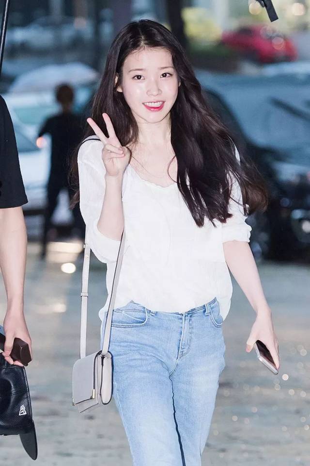 iu实际身高,翰实际身高,蓉实际身高_大山谷图库