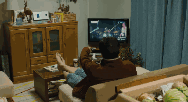 孩子看电视gif,看电视gif,孩子看电视(第7页)_大山谷图库