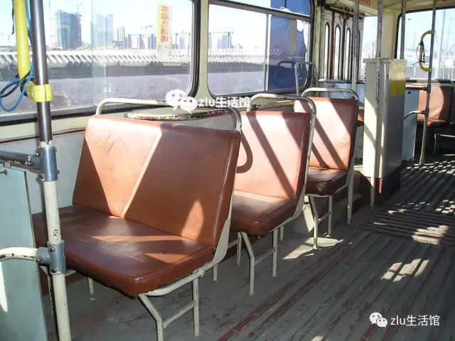 重回14年前，坐302快BK6170红黄公交车从辛庄总站出发..._手机搜狐网