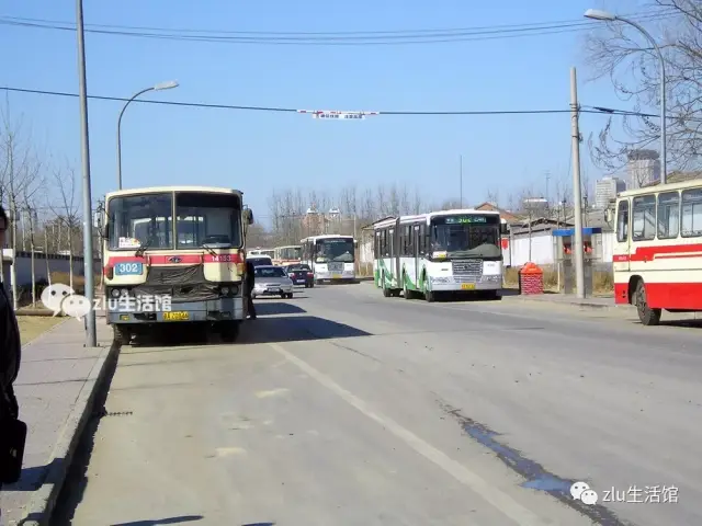 重回14年前，坐302快BK6170红黄公交车从辛庄总站出发..._手机搜狐网