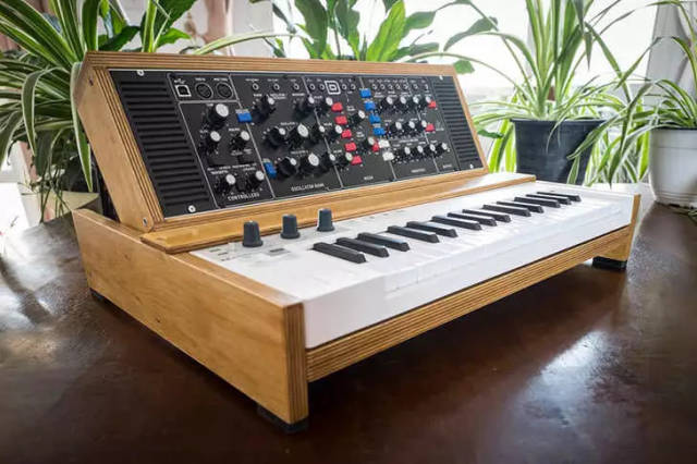 又一款让Behringer Model D变成Minimoog的产品上市,叫DCASE_搜狐网
