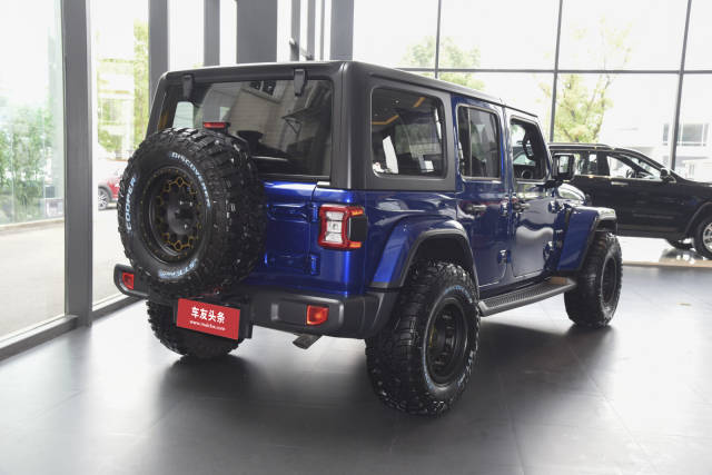 新牧马人自动敞篷版,牧马人双门敞篷,20款牧马人两门版_大山谷图库