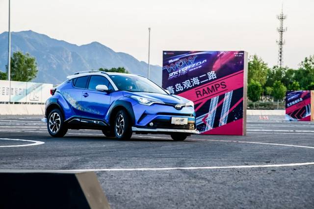 硬核对决！奕泽IZOA/XR-*和逍*谁更燃_搜狐网