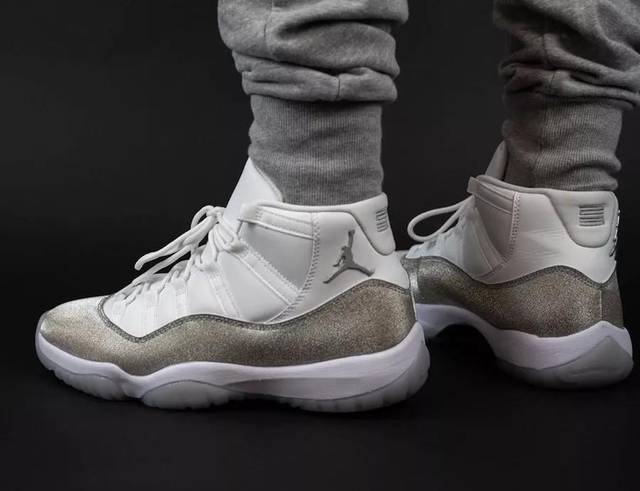 aj11满天星搭配婚纱,aj11满天星配婚纱,aj11满天星婚纱_大山谷图库