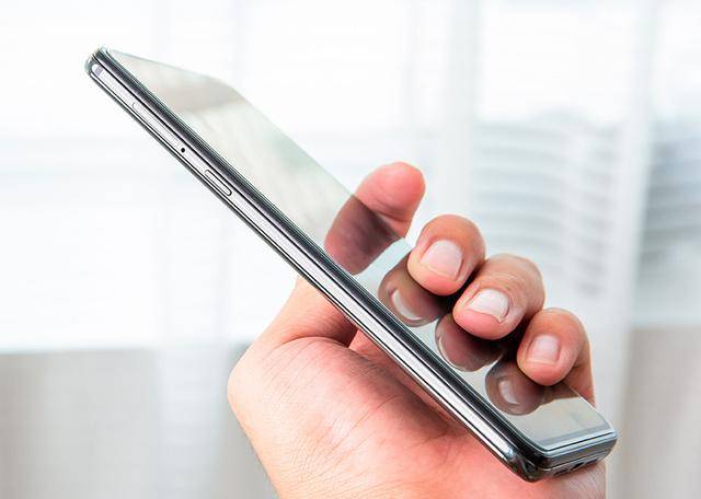 为什么千元机电池5000mAh，而旗舰机却只有4000mAh？_搜狐网