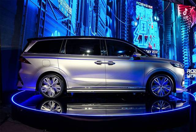 接近量产/对标别克GL8 荣威iM8概念MPV首发_新车